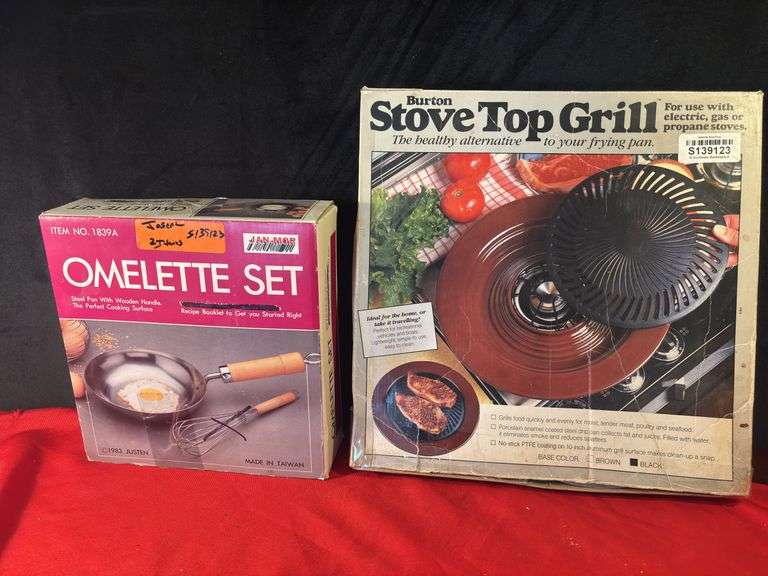 2Pc Burton Stove Top Grill And Omelet Set 1839A - Sierra Auction ...