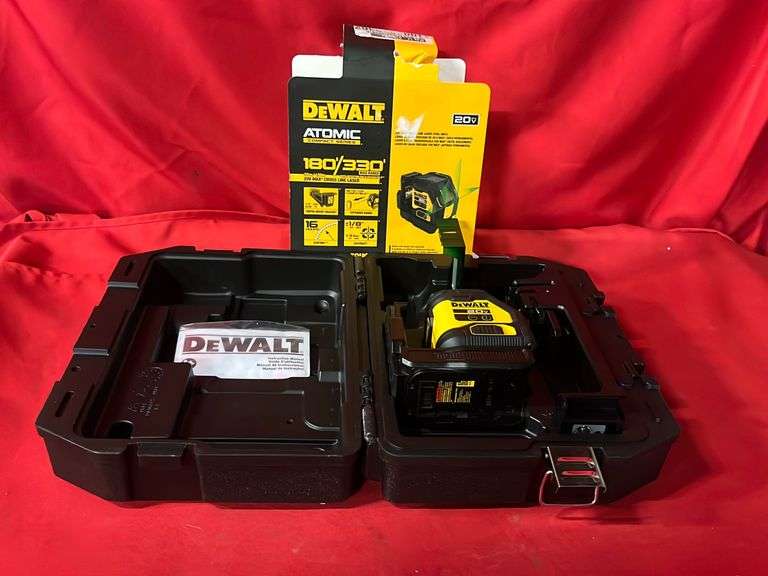 DEWALT ATOMIC Compact Series 20V MAX Lithium-Ion Cross Line Laser Level ...