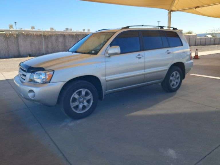 2004 Toyota Highlander - Sierra Auction Management Inc