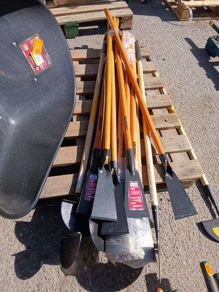 Various Husky 4.5in Heavy Duty Scraper/Chopper and Dewalt Turf Edger ...