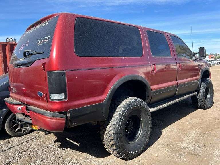 2000 Ford Excursion - Sierra Auction Management Inc