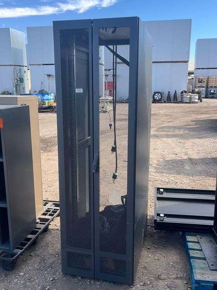 Metal Server Rack and Parts - Sierra Auction Management Inc