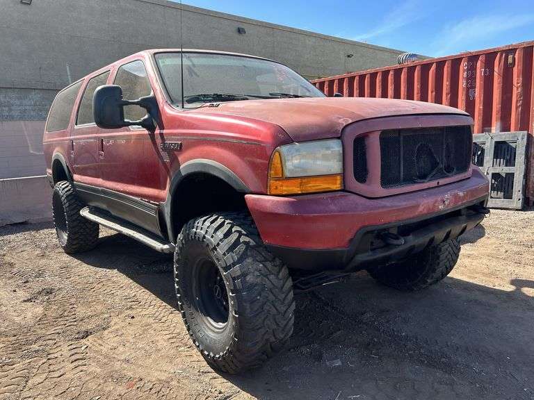 2000 Ford Excursion - Sierra Auction Management Inc