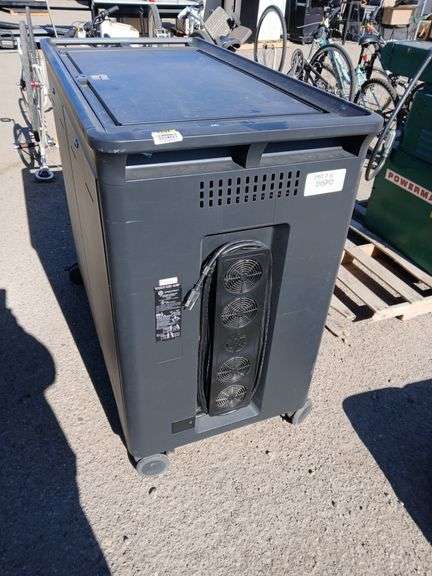 HP Ergotron 30 Notebook Charging Cart with Key - Sierra Auction ...