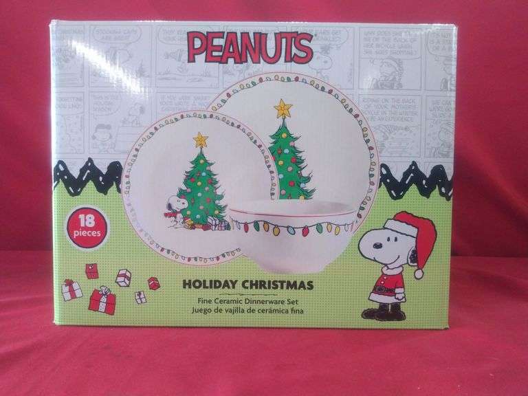 Peanuts Holiday Christmas Fine Ceramic Dinnerware Set - Sierra Auction ...