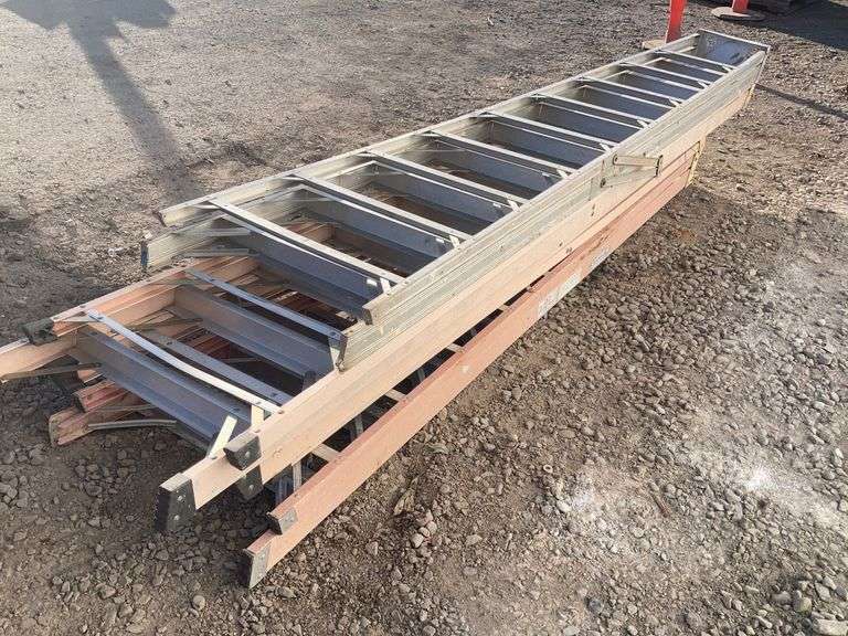 (4) Assorted step ladders. (Up to 12ft) - Sierra Auction Management Inc