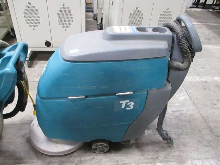 TENNANT T3 Floor Scrubber - Sierra Auction Management Inc