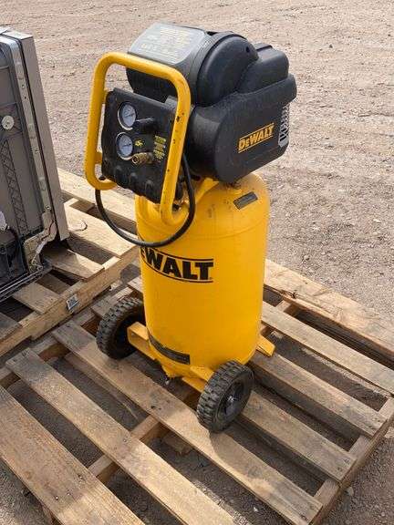 DeWalt 15 gallon air compressor. - Sierra Auction Management Inc