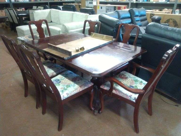 Expendables Dining Room Table 6- Seater (Scratches) - Sierra Auction ...