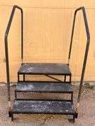 3FTx3FT Metal Platform 3-Tier Step Ladder With Rails - Sierra Auction ...