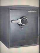 Sentry Safe Model SFW205GPC Fire Resistant Waterproof Safe with Digital ...