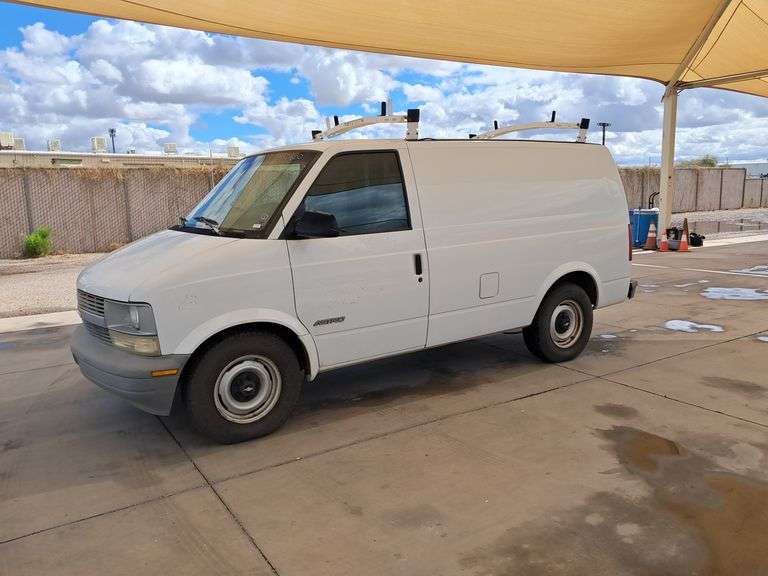2000 Chevrolet Astro Vans Cargo Van - Sierra Auction Management Inc