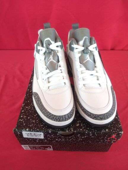 Jordans Spizike Low Size 12 - Sierra Auction Management Inc