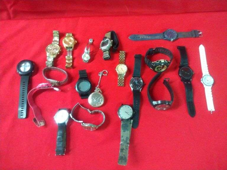 Bag Of Assorted Watches - Sierra Auction Management Inc