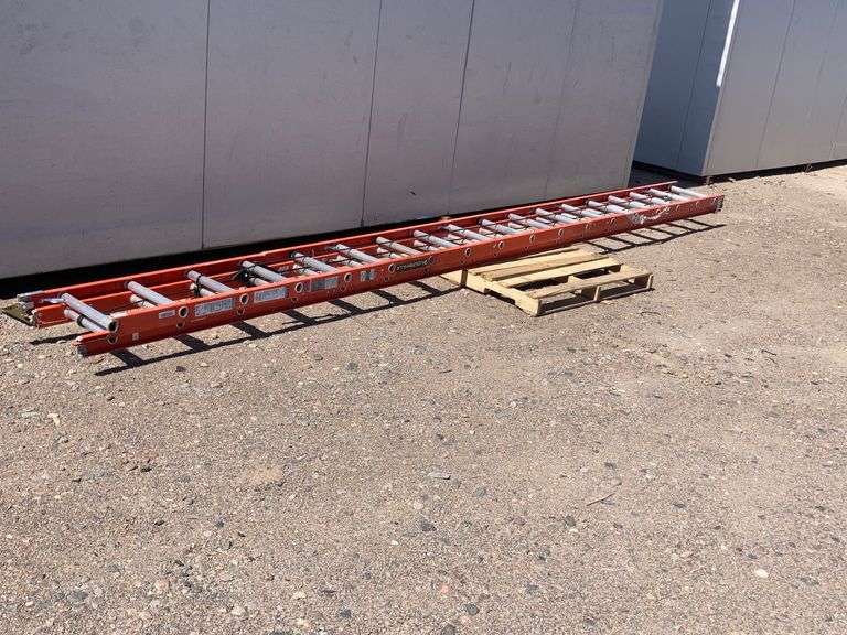 36 foot extension ladder. - Sierra Auction Management Inc