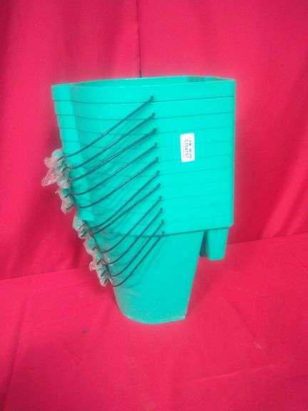 11 Buckets - Sierra Auction Management Inc