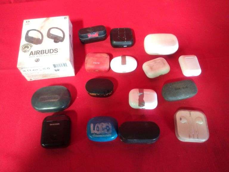 Box of Assorted Earbuds - Sierra Auction Management Inc