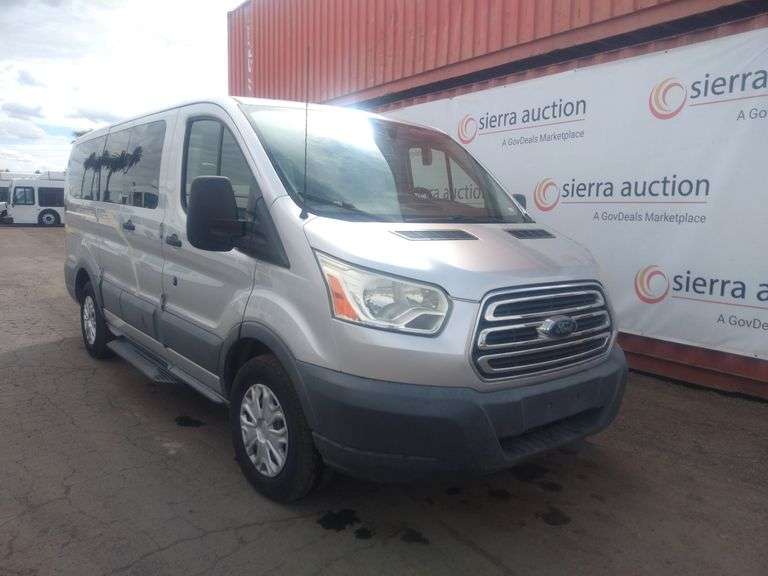 2015 Ford Transit 150 XLT Low Roof Passenger Van - Sierra Auction ...