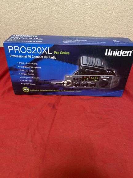 Uniden Pro520XL Professional 40 Channel CB Radio Pro Series - Sierra ...