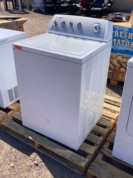 Whirlpool washing machine. - Sierra Auction Management Inc