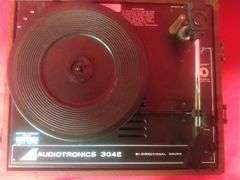 Audiotronics 304E Record Player Antique - Sierra Auction Management Inc
