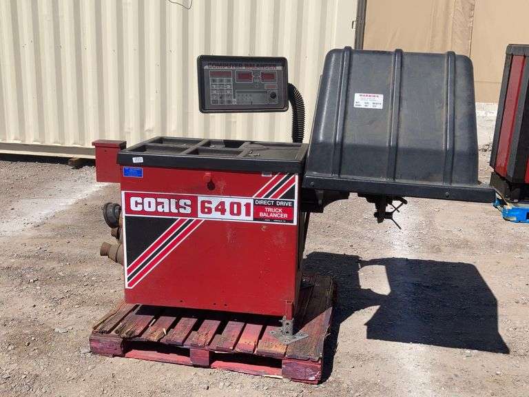 Coats 6401 truck tire balancer. - Sierra Auction Management Inc