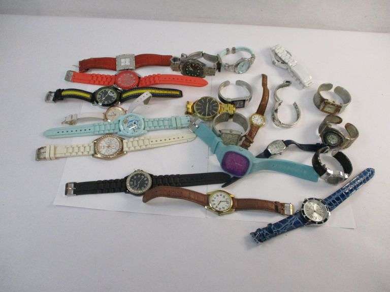 Assorted Watches - Sierra Auction Management Inc