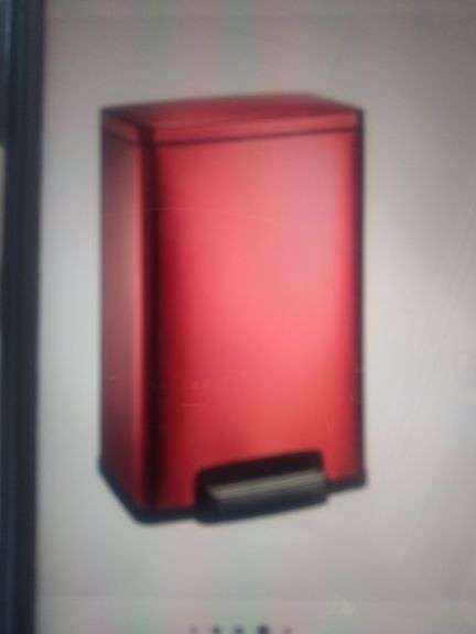 13 Gallon Step on Trash Can Color Red - Sierra Auction Management Inc