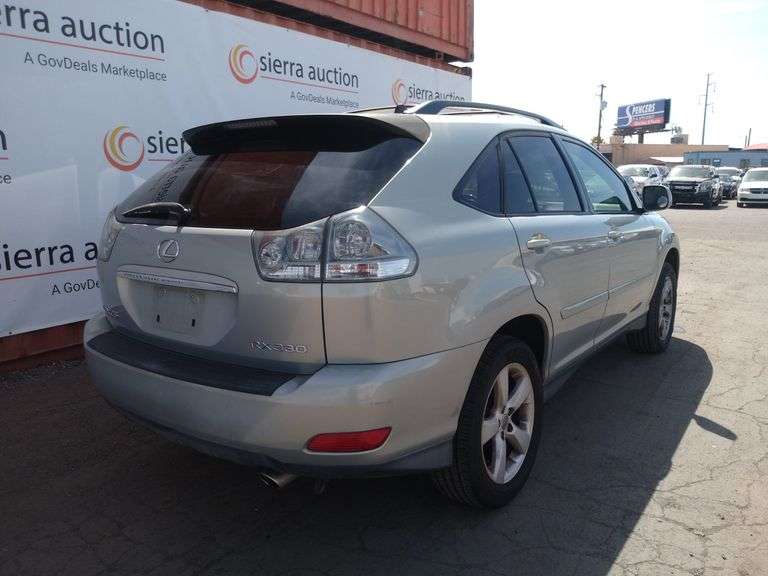 2004 Lexus RX 330 - Sierra Auction Management Inc