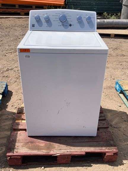 Kenmore washing machine. - Sierra Auction Management Inc