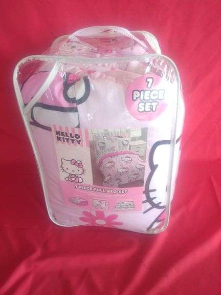 Hello Kitty 7- Piece Full Bed Set 990371289 - Sierra Auction Management Inc