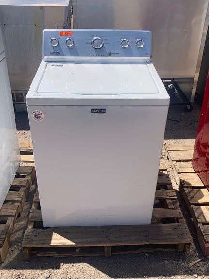 Maytag washing machine. - Sierra Auction Management Inc