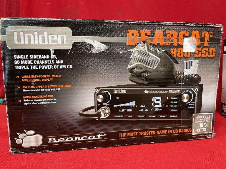 (1 Qty) Uniden Bearcat 980 SSB CB Radio - Sierra Auction Management Inc