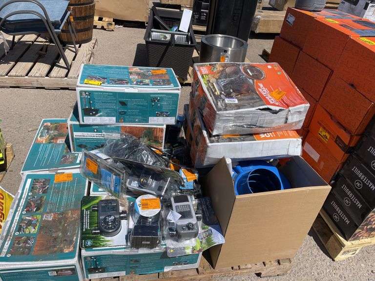 Pallet of Assorted Home Landscaping Items - Sierra Auction Management Inc