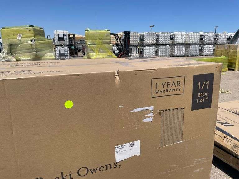 Becki Owens Ren Dresser - Sierra Auction Management Inc