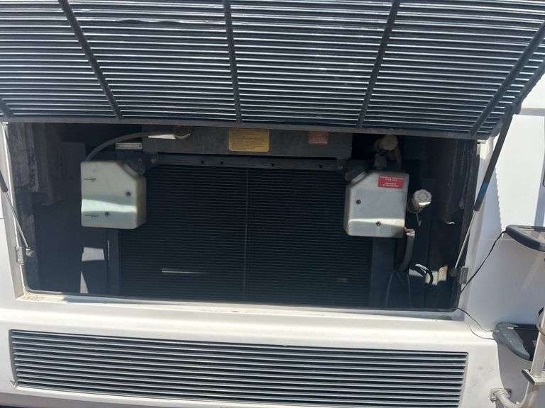 1999 Freightliner National RV Tradewinds XC Chassis - Sierra Auction ...