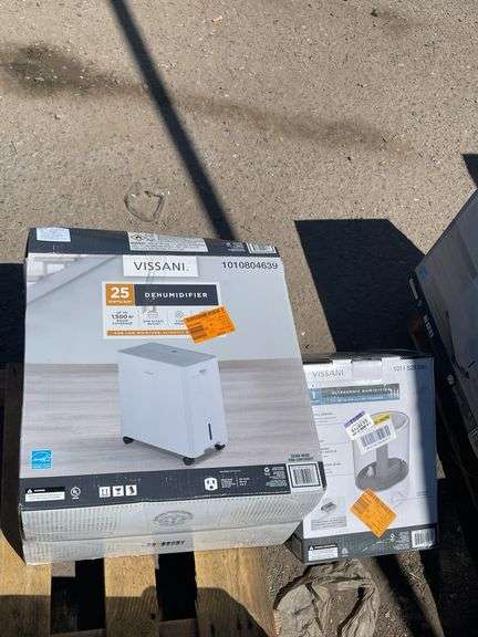 (1 Qty) Vissani Ultrasonic Humidifier (1 Qty) Vissani Dehumidifier ...