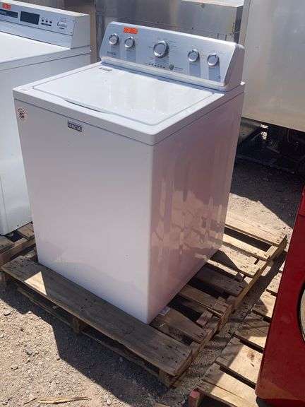 Maytag washing machine. - Sierra Auction Management Inc
