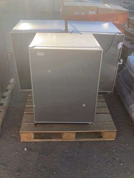 (3) Sub Zero Mini fridges. - Sierra Auction Management Inc