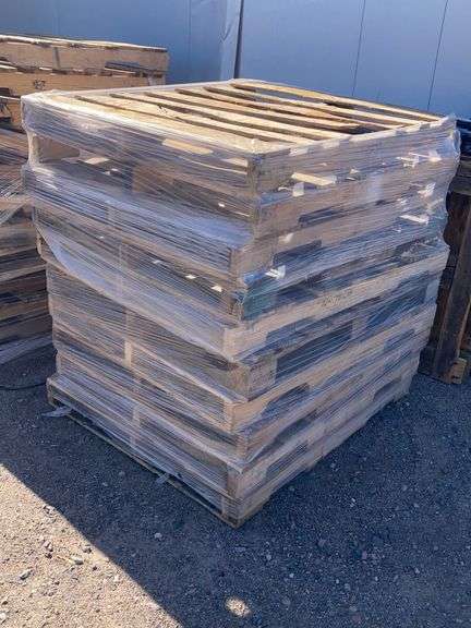10 wooden pallets. - Sierra Auction Management Inc