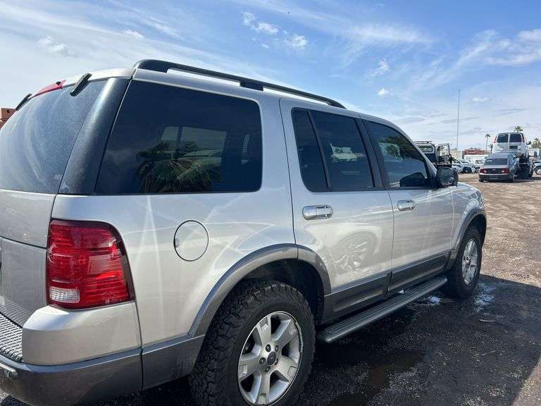 2003 Ford Explorer - Sierra Auction Management Inc