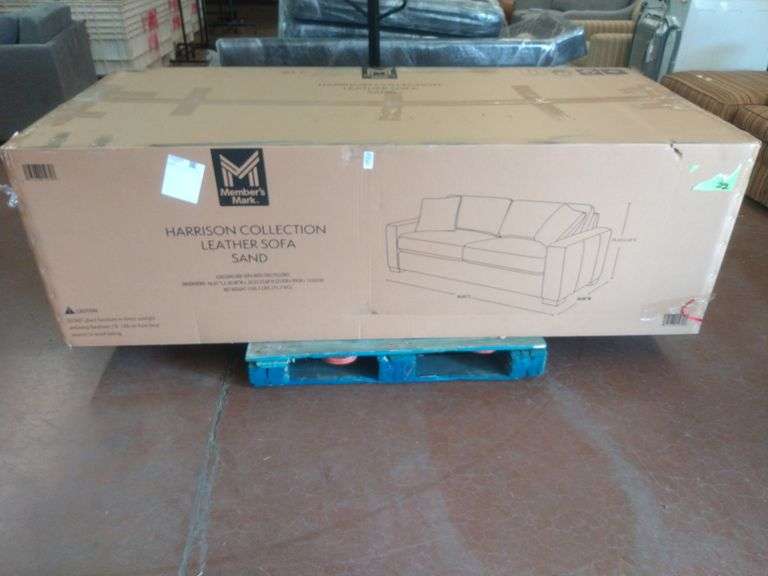 (P) Harrison Collection Leather Sofa Sand 990384206 - Sierra Auction ...