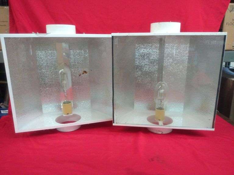 (2pc) Overhead Sunspot Grow light - Sierra Auction Management Inc