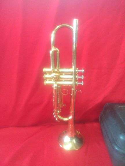 Bach USA Trumpet With Case - Sierra Auction Management Inc