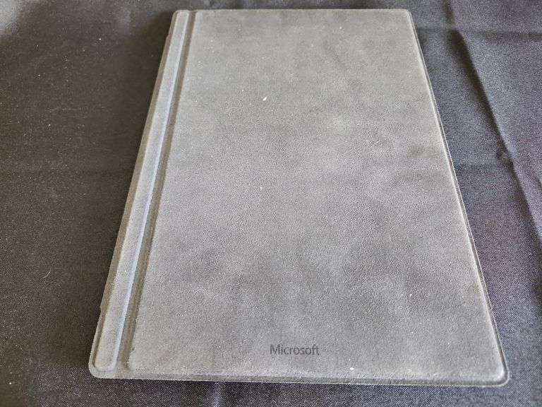 1 (Qty) Microsoft Surface Pro Model 1866 - Sierra Auction Management Inc