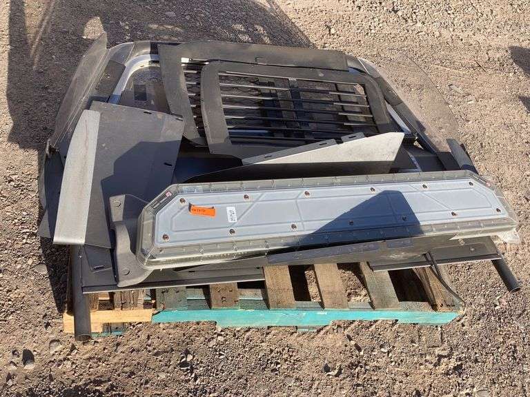 Emergency vehicle lights and seat barricade. - Sierra Auction ...