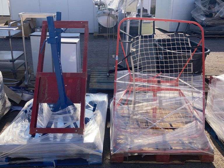 Baseball toss bad apparatus and assorted mats. - Sierra Auction ...