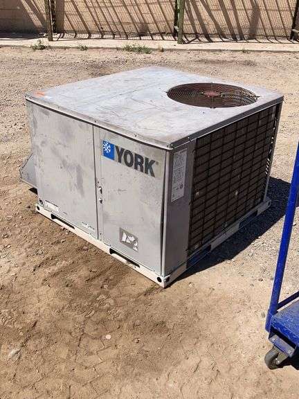 York air conditioning unit. - Sierra Auction Management Inc