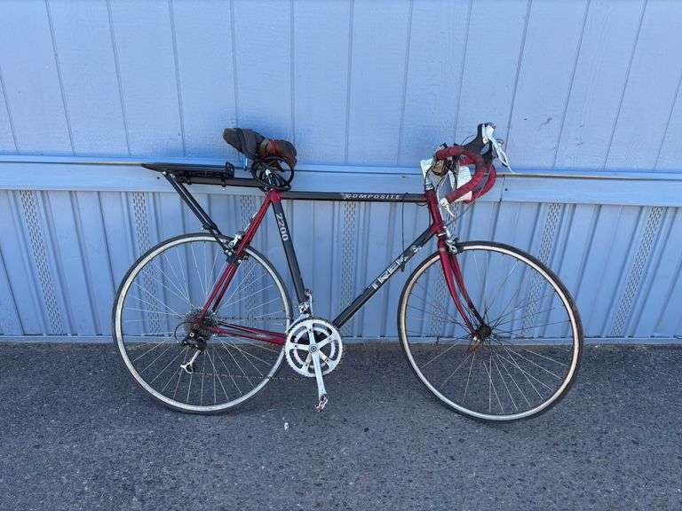 Trek Composite 2200 Street Bike - Sierra Auction Management Inc
