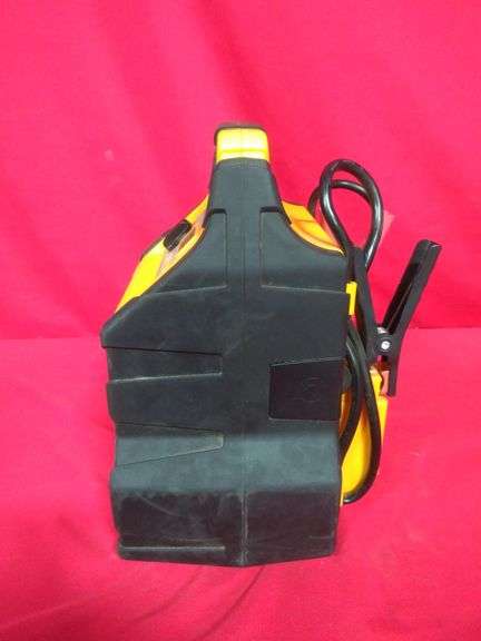 Cat CJ1000DXT 1200A 120PSI - Sierra Auction Management Inc